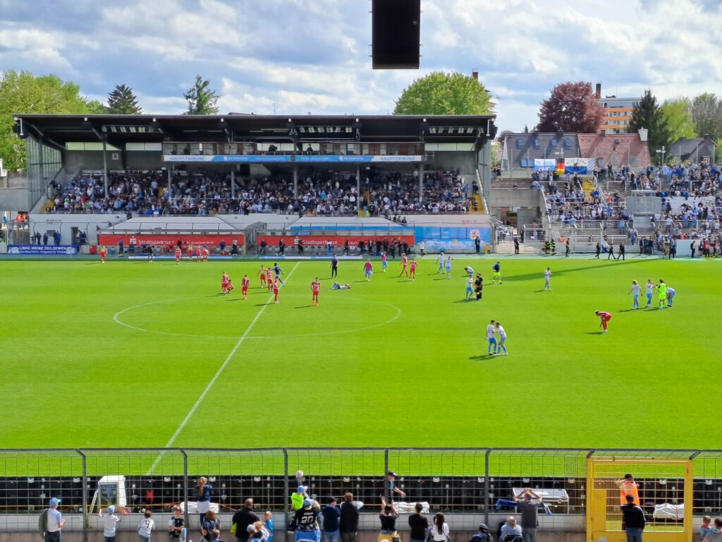 Fotogalerie zum Sieg der Löwen gegen den SC Freiburg II
