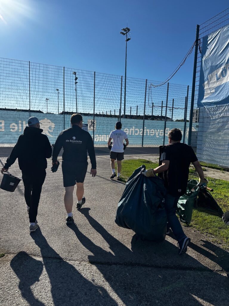 Ramadama beim TSV 1860: Gemeinsam für ein sauberes Trainingsgelände